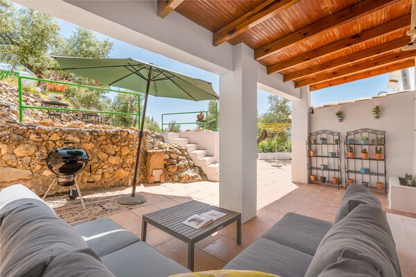 Casa De Vacaciones 'Jaïra Sierra De Castril' Con Vistas A La Montaña, Wi-fi Y Aire Acondicionado - Castril