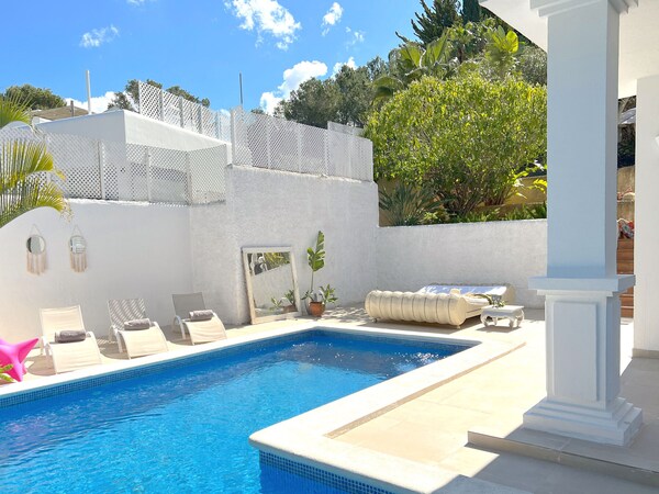 Holiday Home 'Sunset Bay' With Sea View, Wi-fi And Air Conditioning - Ibiza