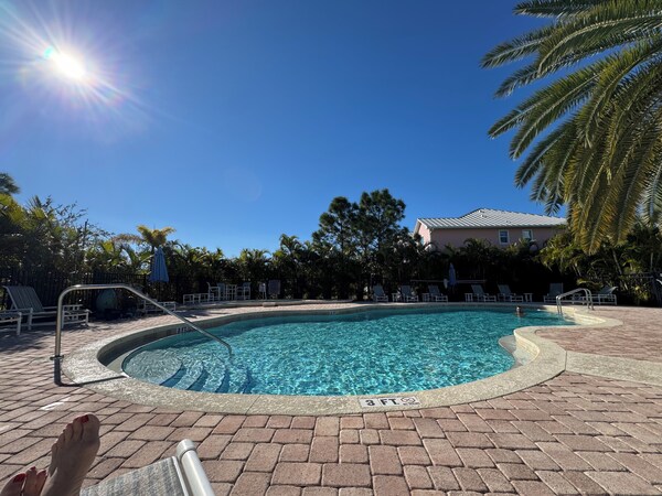 Cape Crossing Townhome Marina View Fully Furnished 3 Bedroom Sleep 8 Heated Pool - Cocoa, FL