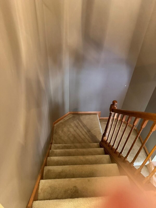 Spacious 4-bedroom Townhome With Fitness Room, Wifi In Awesome Hanover Park - West Chicago, IL
