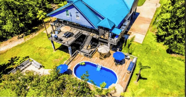 2 Stunning Riverfront Homes - Pools, Hot Tubs & So Much More!  Sleep Up To 45! - Biloxi, MS