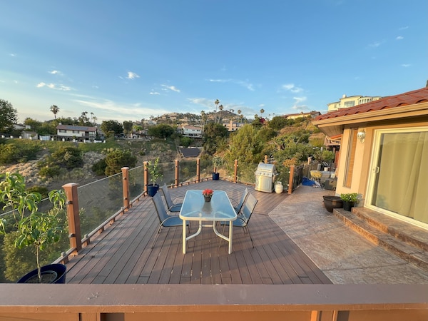 Serenity - Amazing Views & Modern Charm, 1 Bedrm, 1 Bath, 2 Beds, Kitchen, Deck - Lakeside, CA