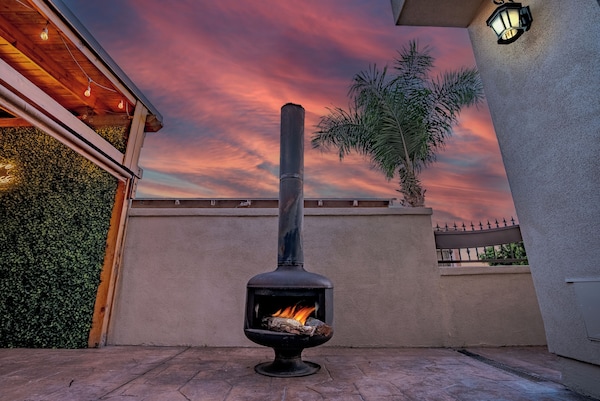 Elegant Mansion Near Downtown San Diego - San Diego, CA