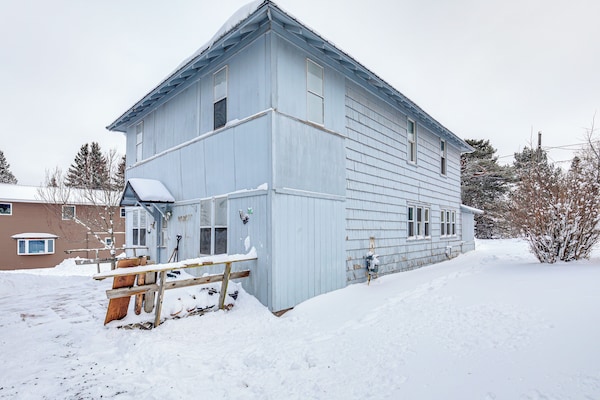 Winter Sports Paradise: Wisconsin Family Home - Ironwood, MI