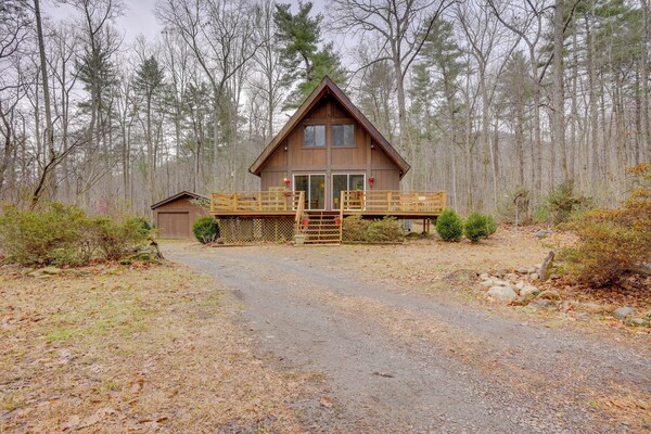 Secluded Stanardsville Cabin: Pets Welcome - シェナンドー国立公園