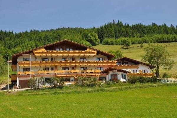 Familiensuite Bergblick - Landhaus Wildschütz - Tannheim