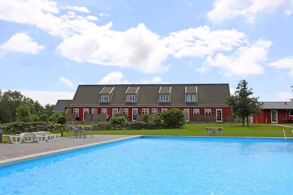 Holiday Apartment For 4 With Shared Pool - Bornholm