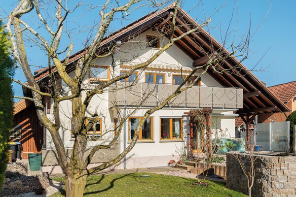 Appartement 'Haus Am Ettenberg' Met Balkon En Wi-fi - Überlingen