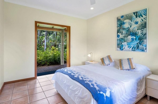 Entire House, Ahana Hillside Nature Gateway - Cairns - Queensland