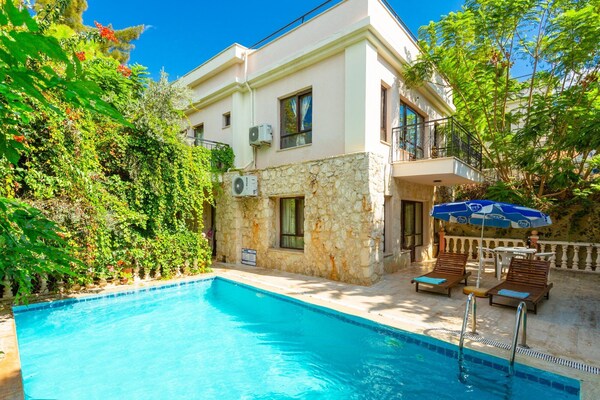 3+1 Villa With Sea View In Kalkan Center - Mimosa - Muğla Ili