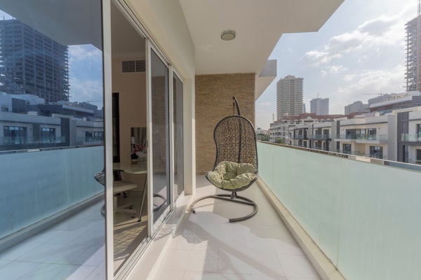 Charming 4-bedroom Villa In Jvc Dubai - Sharjah