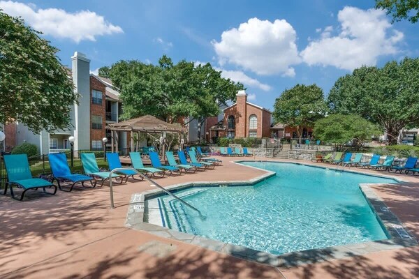 Peaceful 1br King Suite W/ Pool, Gym & Parking 04 - Irving, TX