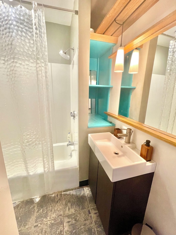 Your Cozy Home Away From Home, Close To Subway And Downtown Boston - Roxbury - Boston