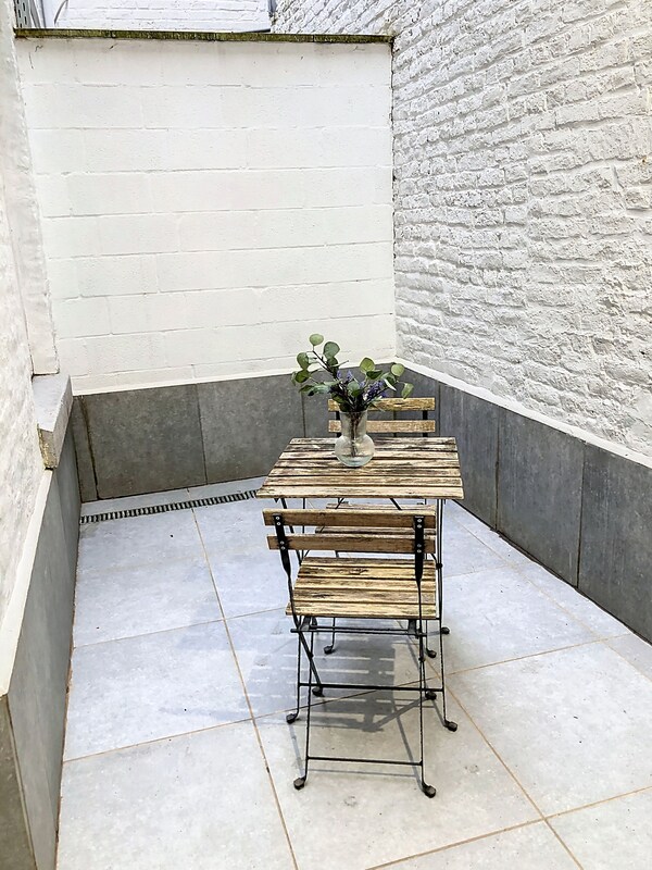 Apartment 002 On Front First Floor With Terrace - Liège