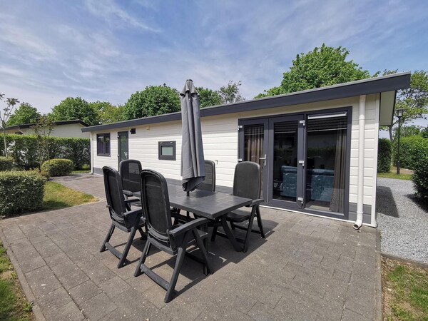 Comfortable 4-person Holiday Home Near The Beach - Egmond aan Zee