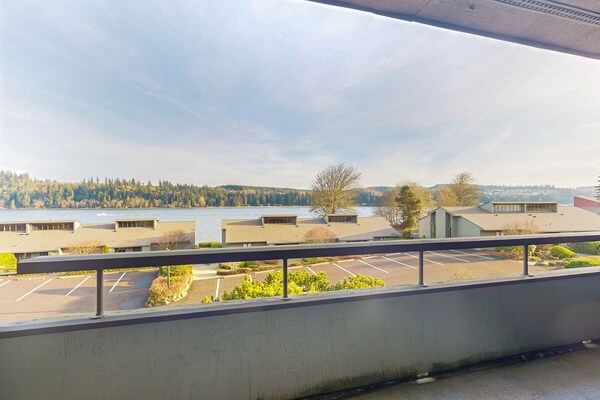 Charming Condo With Views Of Port Ludlow & The Puget Sound - Whidbey Island, WA