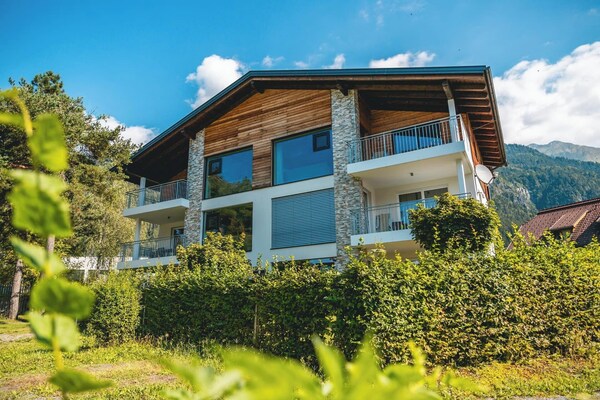 2 Bedroom Apartment With Sofa Bed - Weissensee