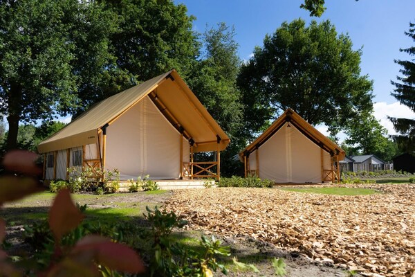 Glamping Tent With Living Room, Kitchen And Sanitary Facilities - Dessel