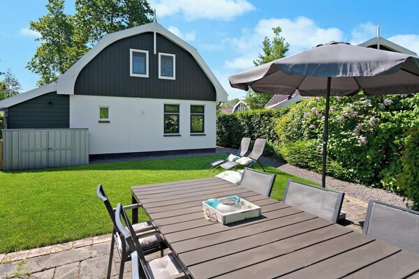 Holiday Home With 3 Bedrooms And A Spacious Garden - Egmond aan Zee