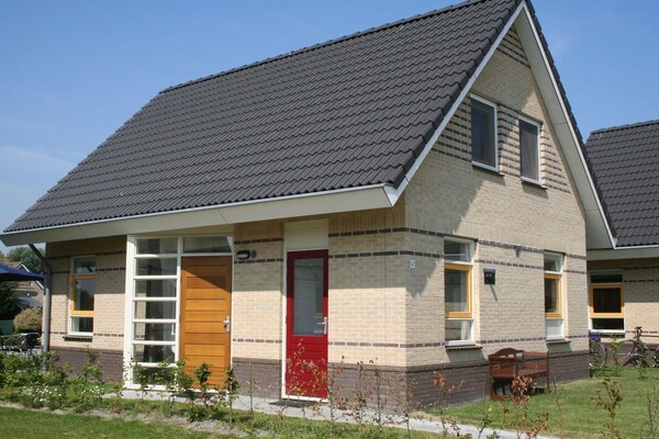 Bungalow With Sauna And 3 Bedrooms - Medemblik