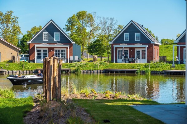 Waterfront Villa With 4 Bedrooms - Medemblik