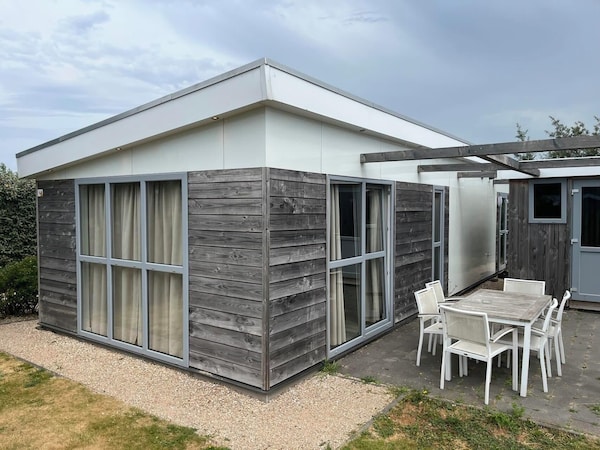 Chalet Met 3 Slaapkamers En Terras - Zuid-Holland