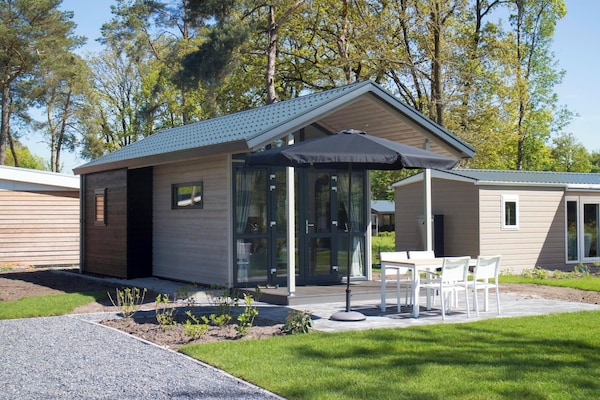 Chalet Voor 4 Personen Met Terras - Staphorst