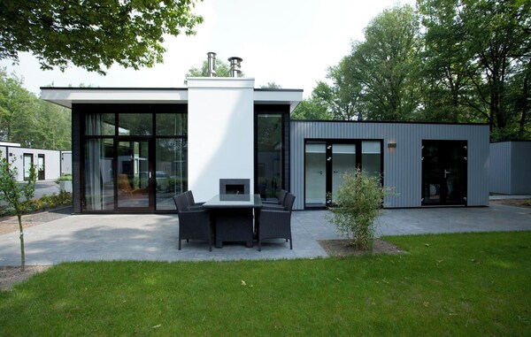 Chalet With 2 Bedrooms And A Terrace - Straelen
