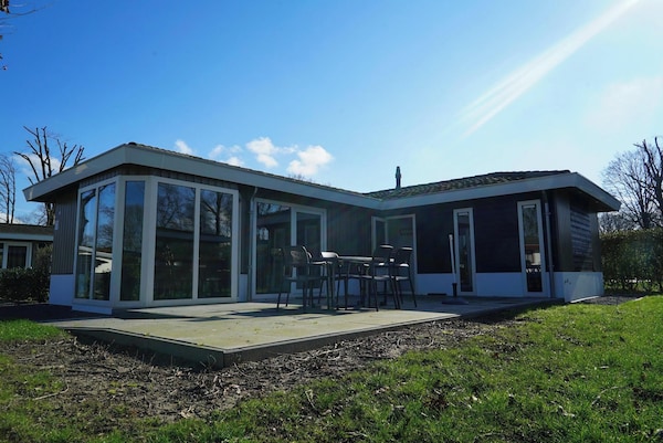 Chalet With 2 Bedrooms And Terrace - Sittard