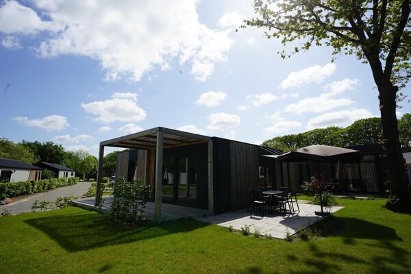 Chalet For 4 Persons With Terrace - Waalwijk