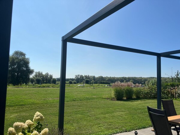 Chalet With 4 Bedrooms And A Terrace - Doesburg
