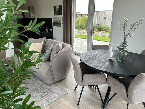 2-bedroom Chalet With Terrace - Doesburg