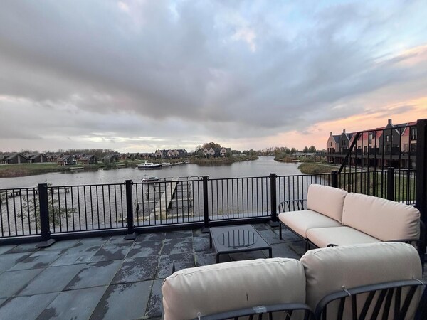 8-people Flat With 4 Bedrooms And 2 Bathrooms - Kampen
