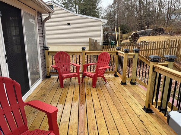 Luxury, New, Quiet - King Beds, 5 Minutes To Mohegan Sun - Norwich, CT