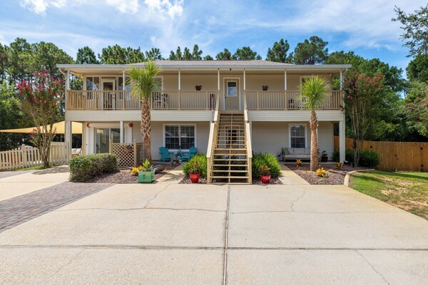 "Paradise At The Palms"\n     Owner Operated - 納瓦爾