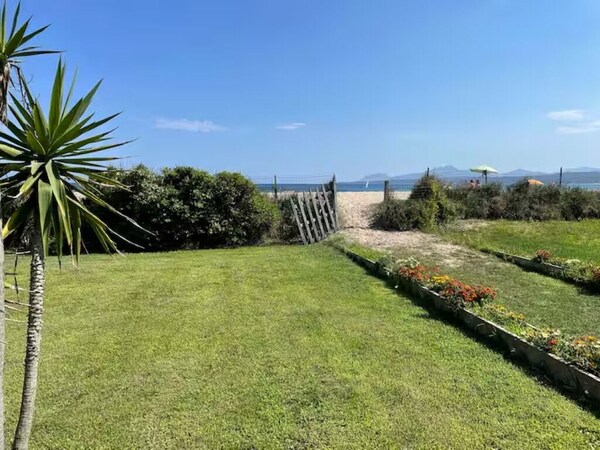 Oasis By The Sea: House With Garden And Private Beach Access - Tortolì