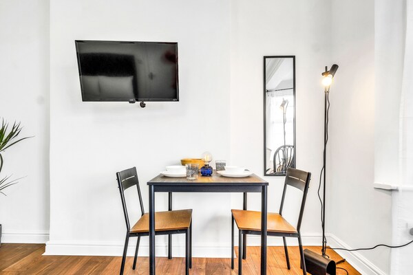 20% Off | Longstay | Stylish Studio Middlesex Univ - Barnet