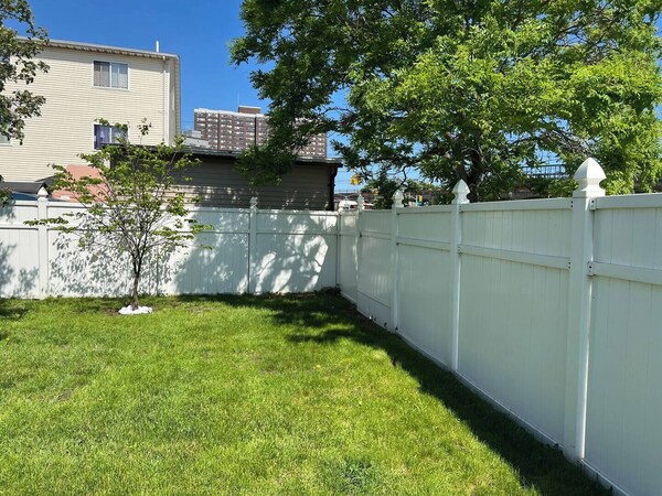 3-bedroom & 2-bath House Near Beach With 2 Car Parking - Nueva York