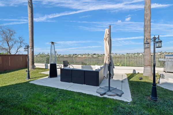 Spacious 4-bedroom House In Delightful Chula Vista With View - Chula Vista, CA