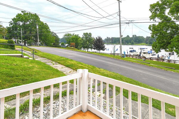 Oswego River Escape W\/ Marina Views: Walk To Town! - Phoenix, NY