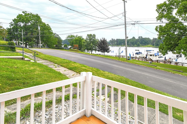 Oswego River Escape W\/ Marina Views: Walk To Town! - Phoenix, NY