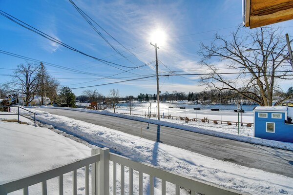 Oswego River Escape W\/ Marina Views: Walk To Town! - Phoenix, NY