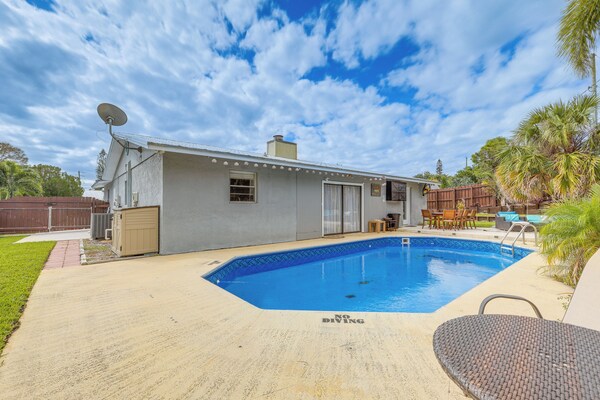 4 Mi To Jensen Beach Park: Family Home W/ Pool! - Stuart, FL