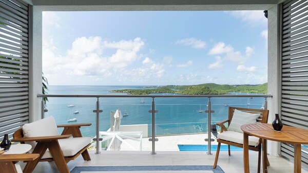 Luxe Condo, Ocean Views And Pool - Grenada
