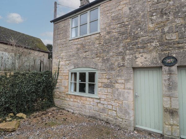 Double Room, Pet Friendly In Stroud - Nailsworth