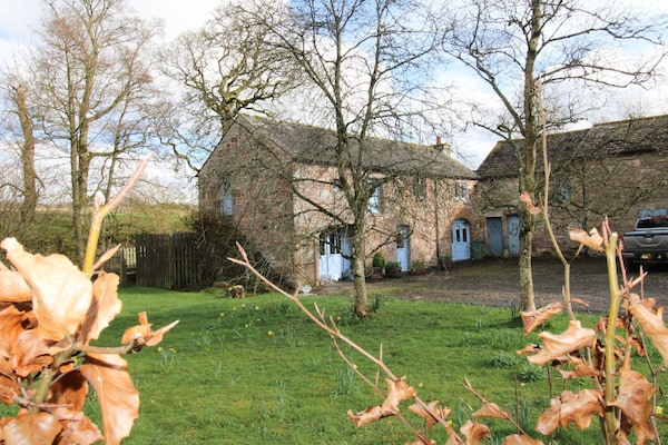 Stable Cottage Greystoke Gill -  A Cottage That Sleeps 6 Guests  In 3 Bedrooms - Pooley Bridge