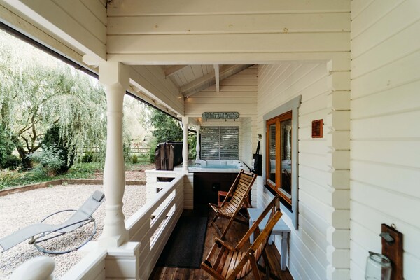 Karma 5 Great Ayton Yorkshire -  A Lodge That Sleeps 4 Guests  In 2 Bedrooms - Stockton-on-Tees