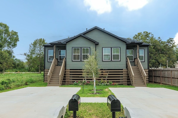 Newly Built Lux Home By Nrg/med-center/downtown ~ Fastwifi - Pearland, TX