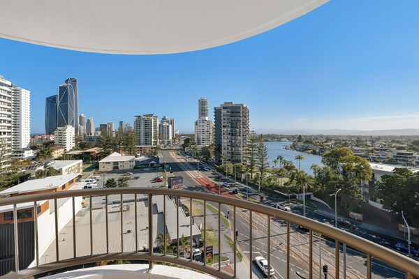 Luxury Gold Coast Apartment In Surfers Paradise, Enjoy Panoramic Ocean View. - Broadbeach