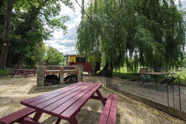 Appartement 'Le Frêne' Avec Piscine Partagée, Wi-fi Et Climatisation - Villeneuve-de-Berg